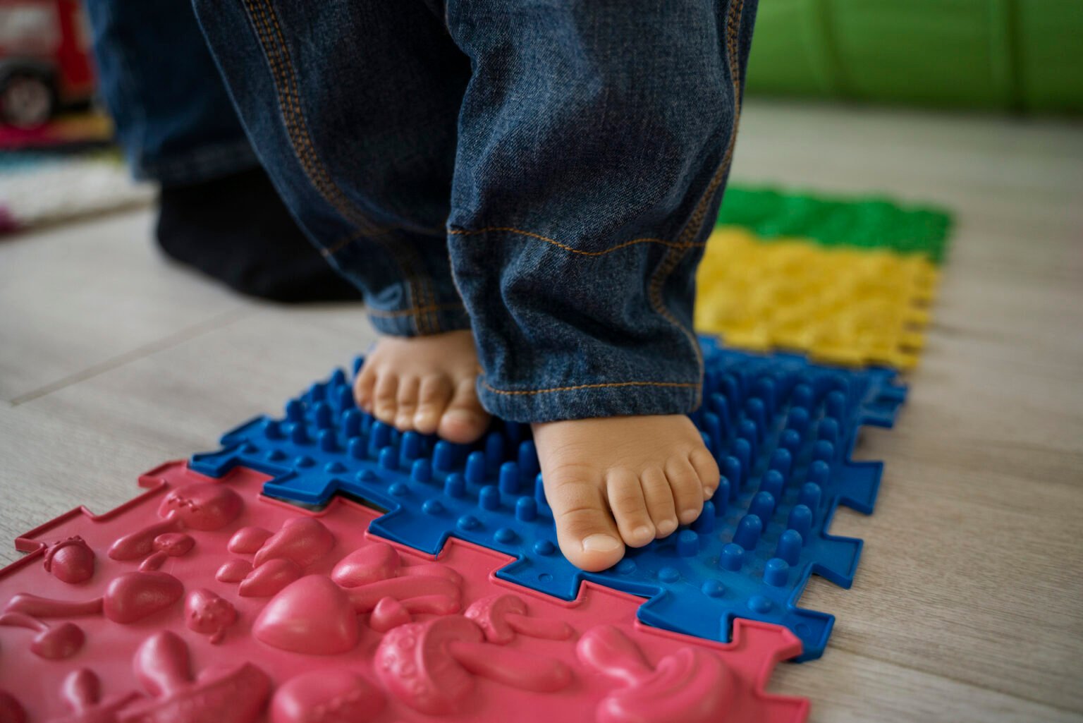 Actividades y juegos para fortalecer los pies de los niños | Barefoot Kids